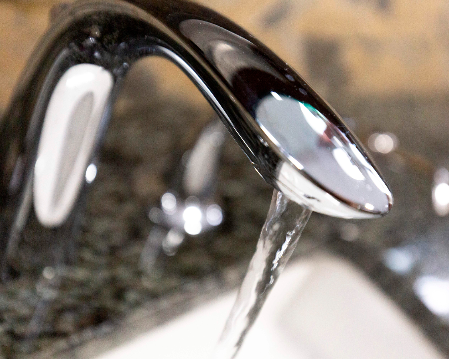 Why America's water contains fluoride | 1A